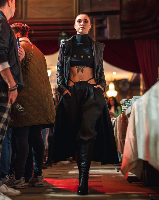 Exklusive und einzigartige Designermode für einen starken Auftritt ...